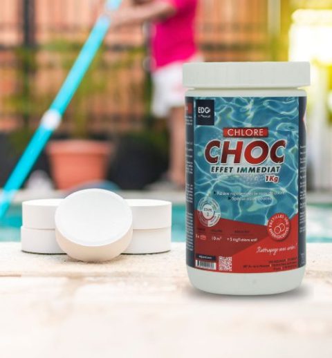 Comment réussir le traitement chlore choc de sa piscine